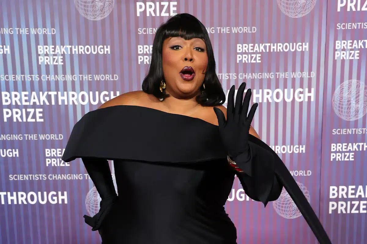 Lizzo Slammed Trolls After Viral Fat Joke Crosses Line | Stop The Breaks